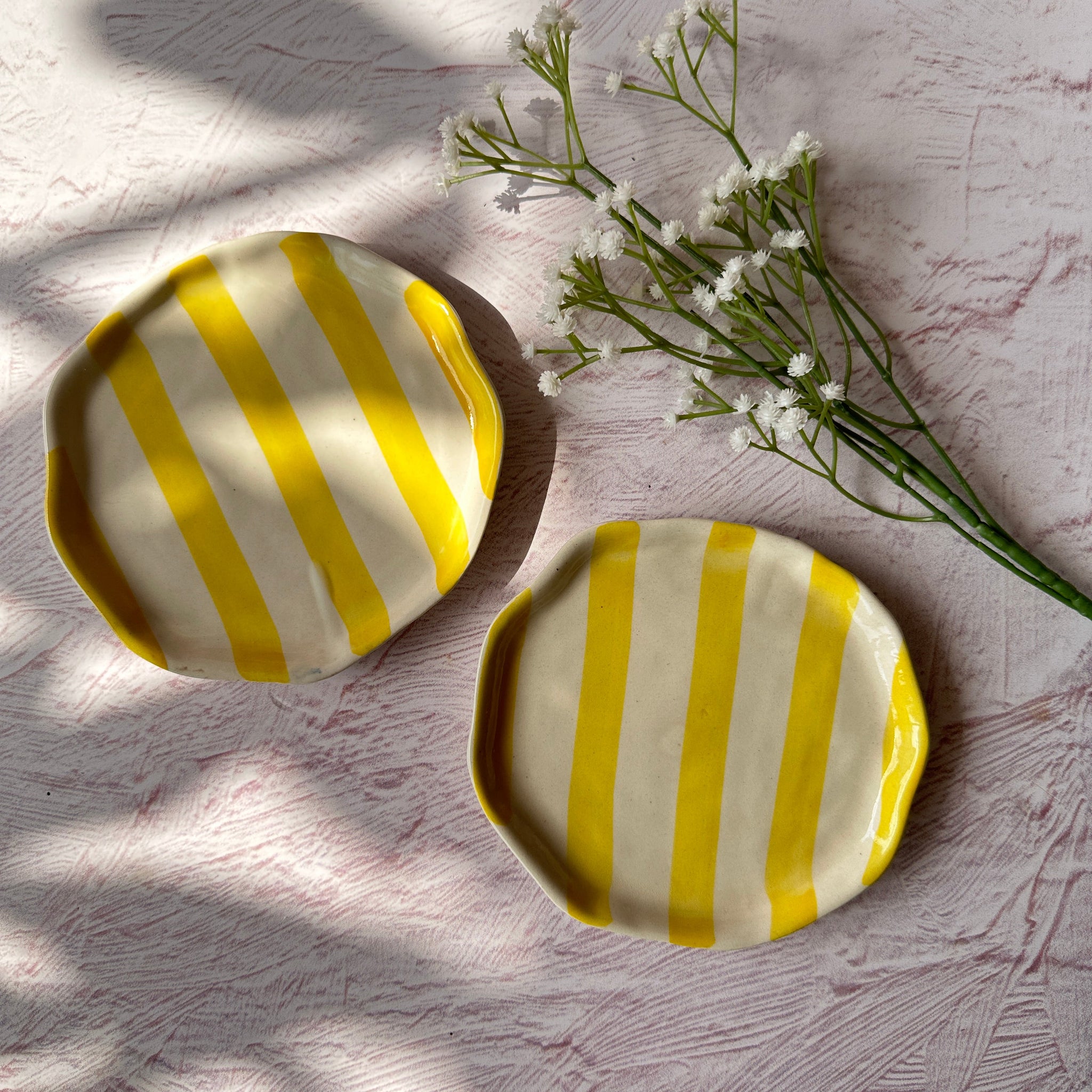 Ceramic Yellow stripe plate, 6.3x6.3 Inches (Set of 4)